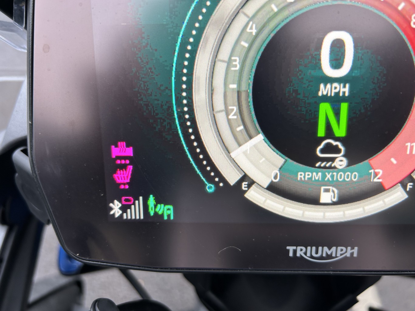 TFT display on a cold day. - page 2 - Tiger 1200 - General Discussion ...